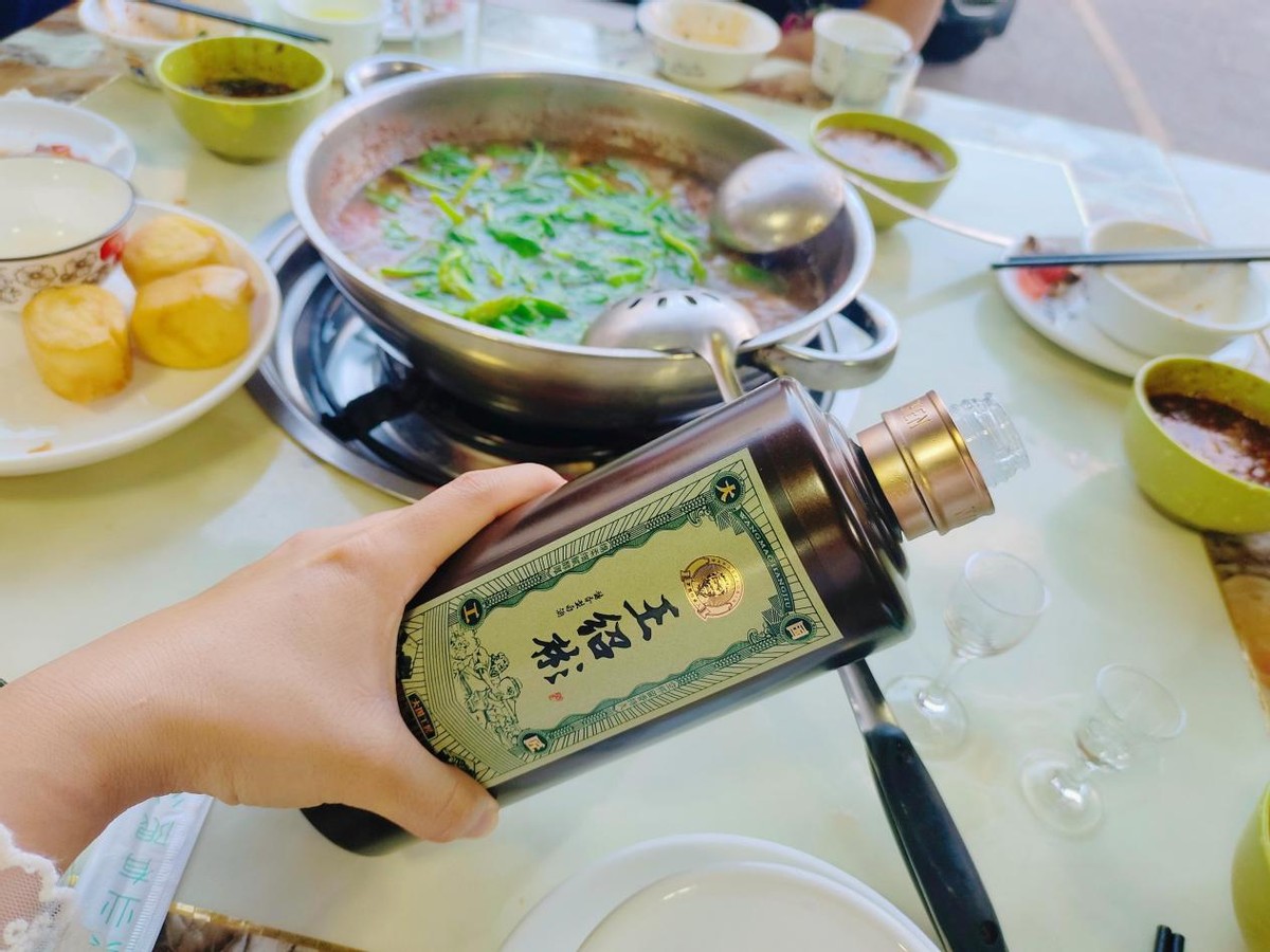 The 4 major "poor wines" in supermarkets are all 100% pure grain wines ...