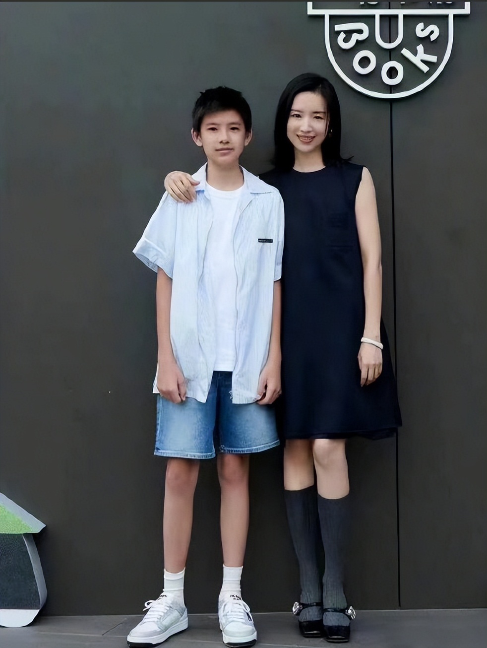 Pan Yueming went out to party with his 10-year-old girlfriend!5 years ...