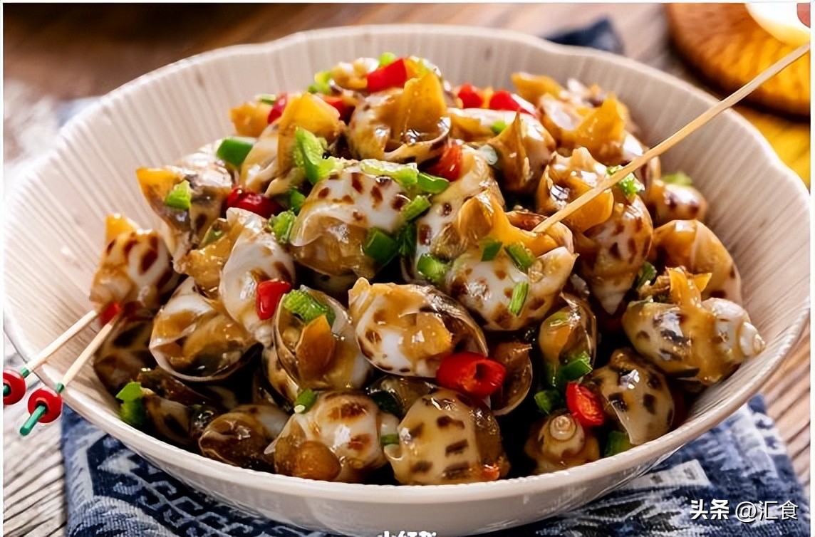 Stir-fried flower snails with garlic and mustard, spicy dried fish ...