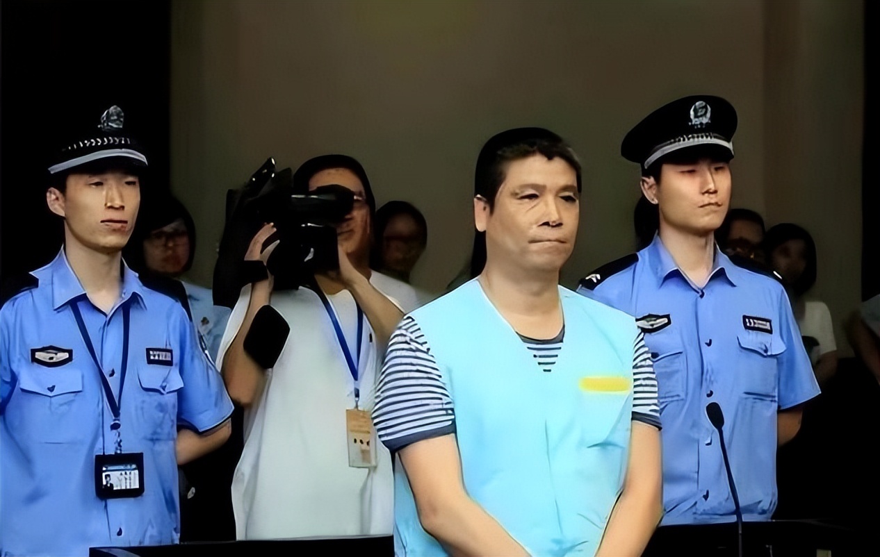 Her ex-husband was imprisoned for embezzling public funds. She fell in ...