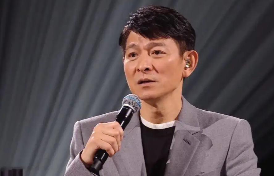 Stiff expression, "nostril eversion", people learn to "change face" in ...