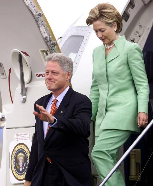 Hillary lived a very nourishing life, wearing tight long sleeves to ...