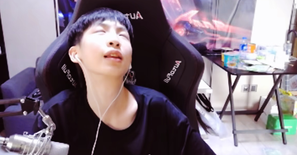 Little Chaomeng played stone man, ate Qinggangying 4 times in 12 ...