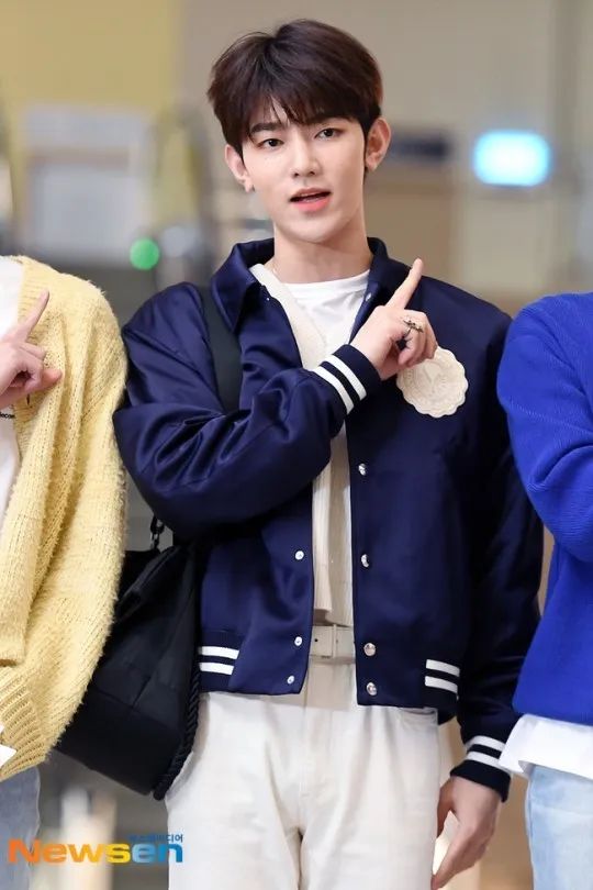 Zhang Hao&Ricky-ZB1 Airport Map-Ahn Yoo Jin-Choi Ye Na FM-Kim Jung Woo ...