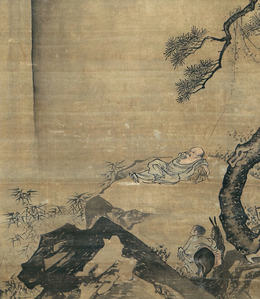 Looking up at the cliffs and listening to the sounds of nature, Zhai ...