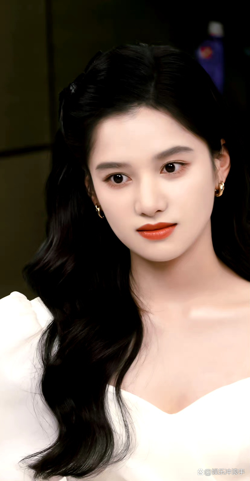 "Xihuazhi" advocates Binbin, the female advocates Jingyi, and the ...