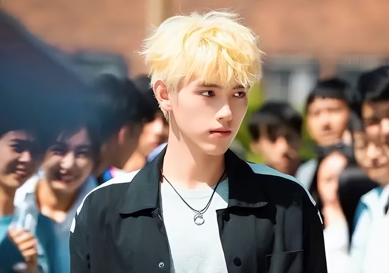 "Arthur" Chen Feiyu is so handsome - iNEWS