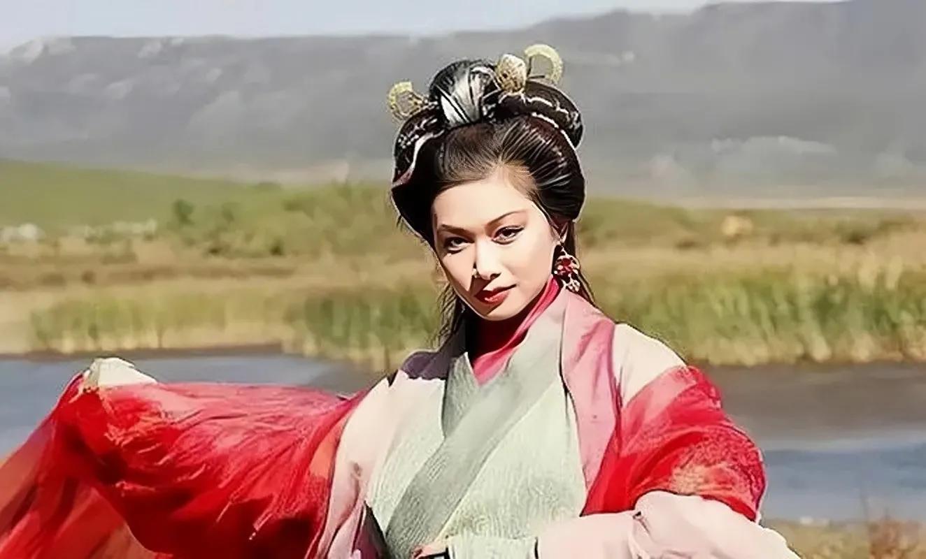 Zhang Wenci: The infatuated Wan Yao Queen came back to film for her ...