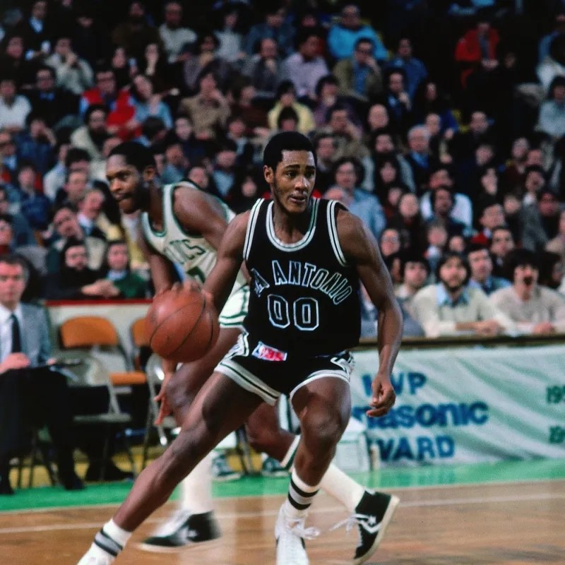 No. 11 of the Spurs' 50 Greatest Stars in 50 Years: The Fighter ...