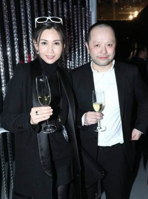 "Sweeping the whole Hong Kong" Qiu Shuzhen: She has been favored by ...