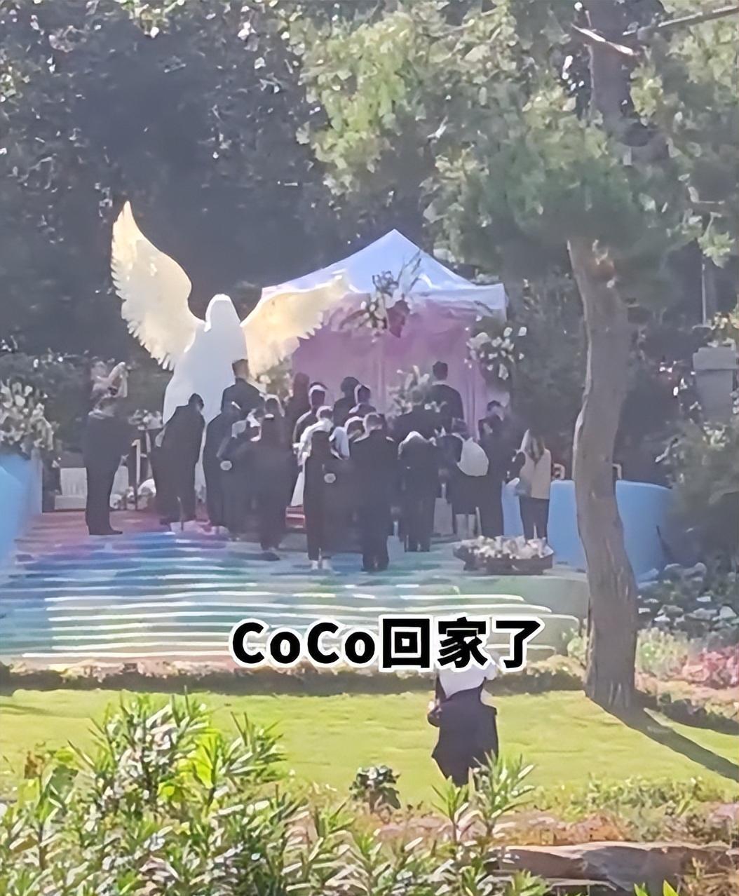 Shocking! Coco Lee's funeral was exposed, and the sister in black bid ...
