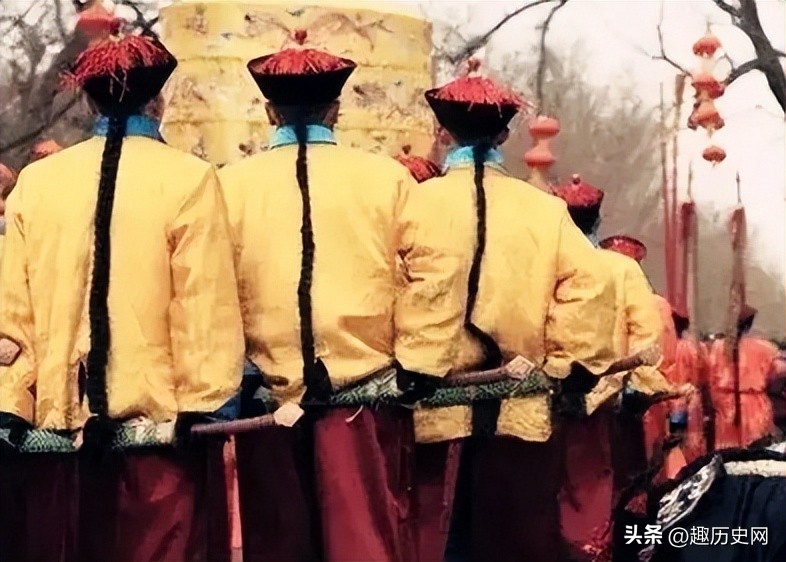 What is the level of guards in the Qing Dynasty? How are they selected ...