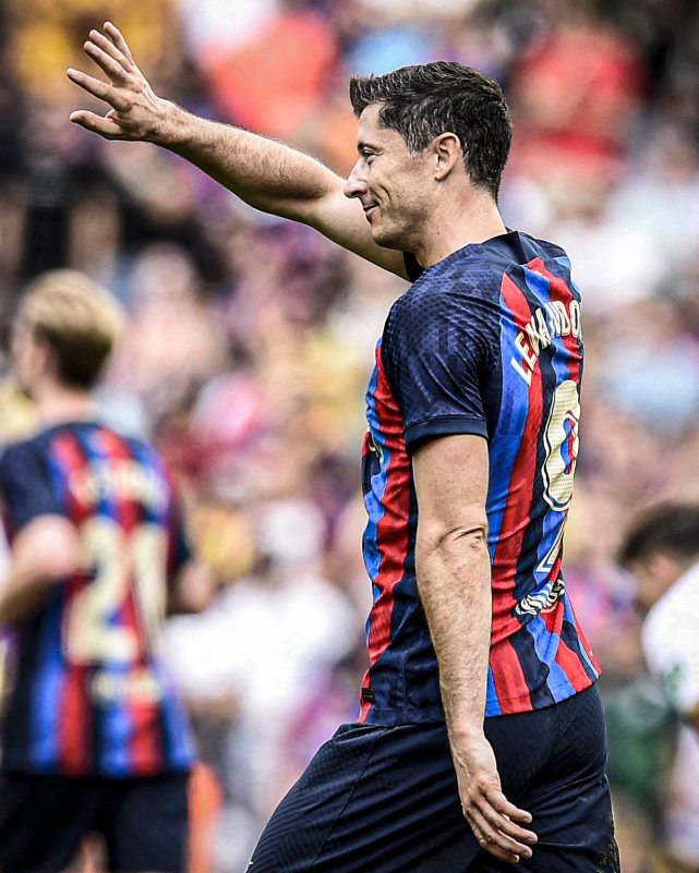 Lewandowski interview: It's easier to win the Ballon d'Or at Barcelona ...