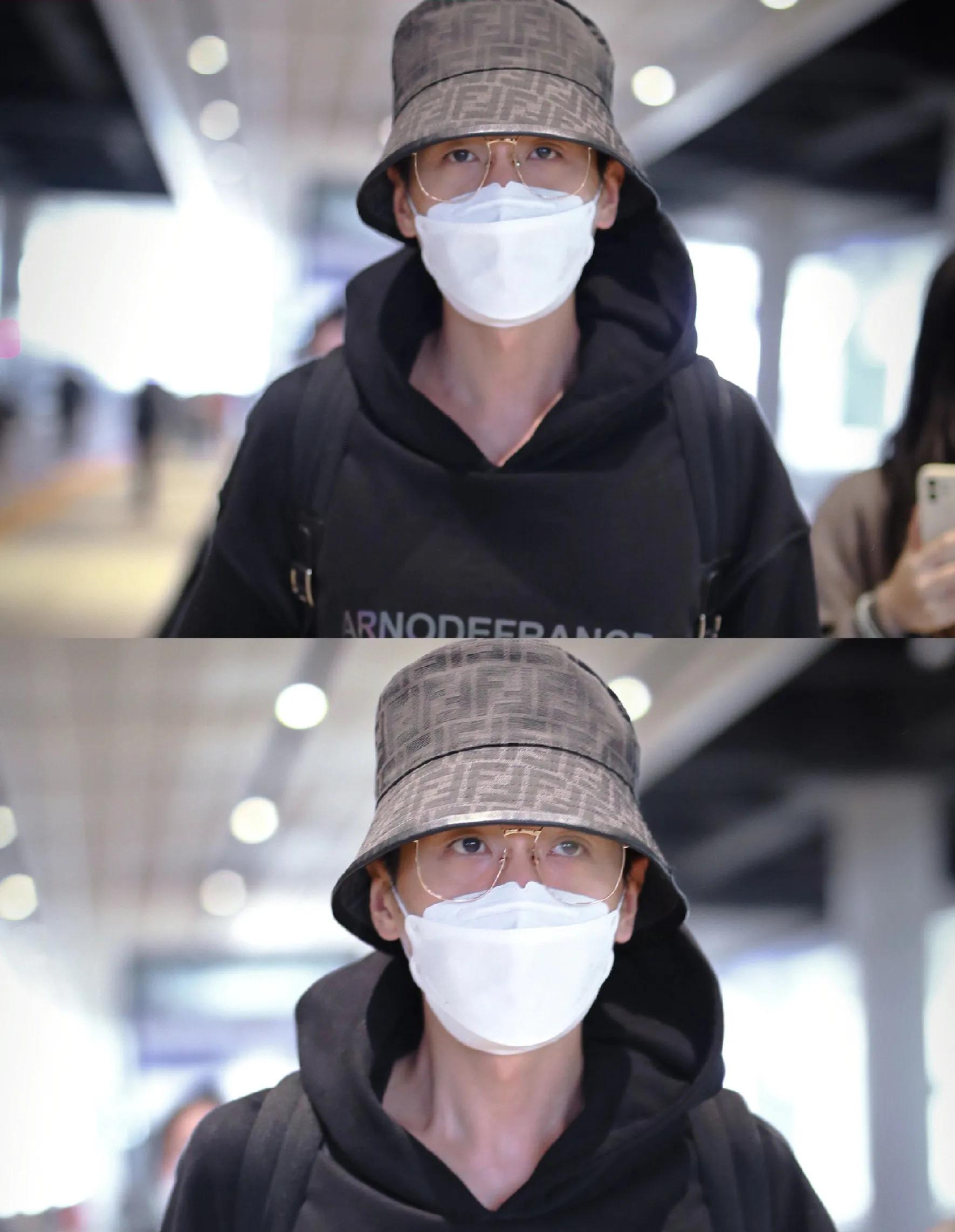 Zhang Ruoyun joined the team to celebrate more than one year 2 Mr. Fan ...