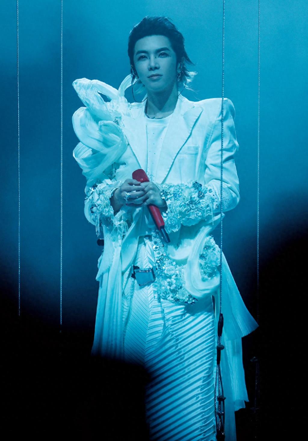 Hua Chenyu stunned the audience in a wedding dress - iMedia