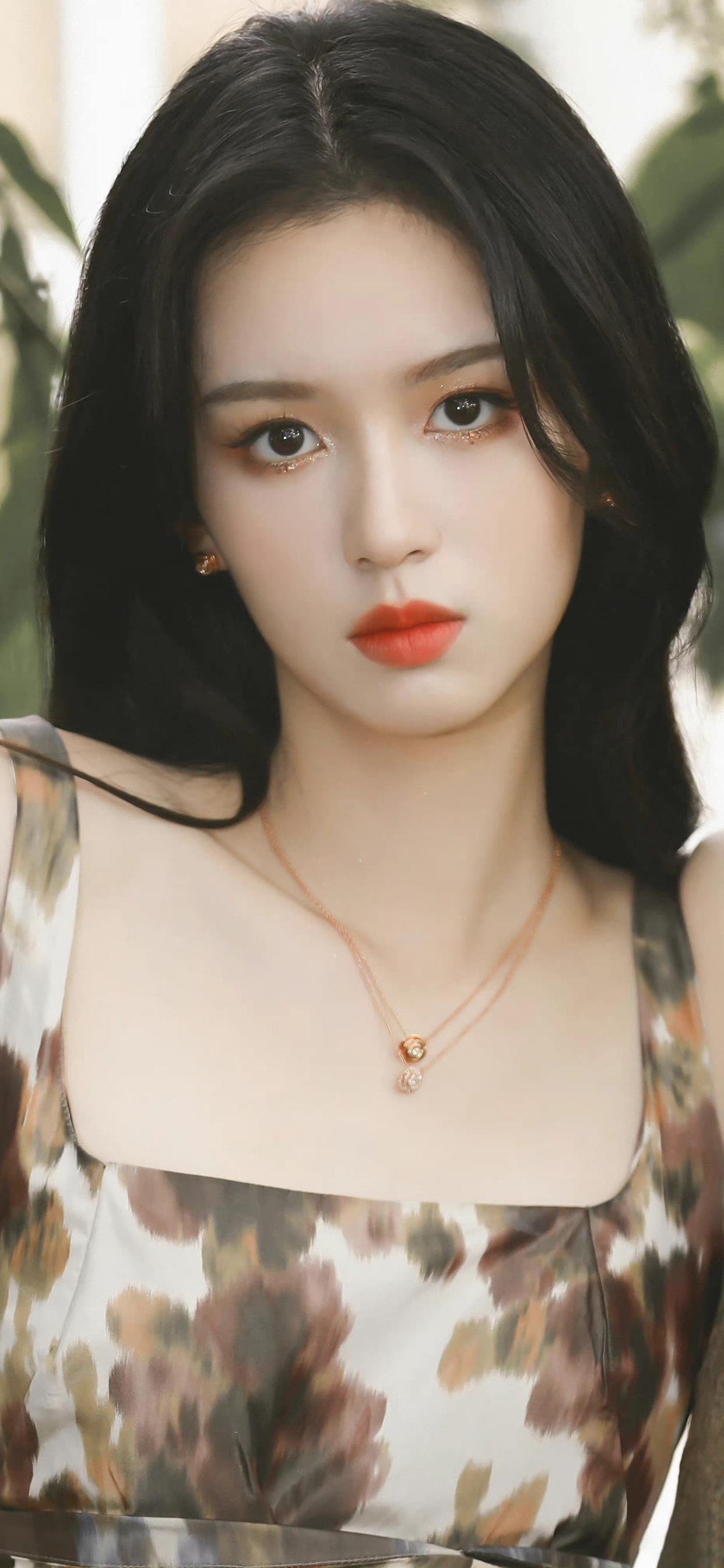 Zhou Ye wallpaper | Star idol wallpaper - iNEWS