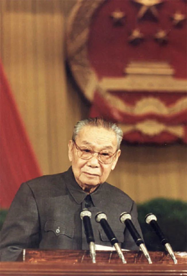 In 1972, when Ji Pengfei's negotiations were deadlocked, Premier Zhou ...