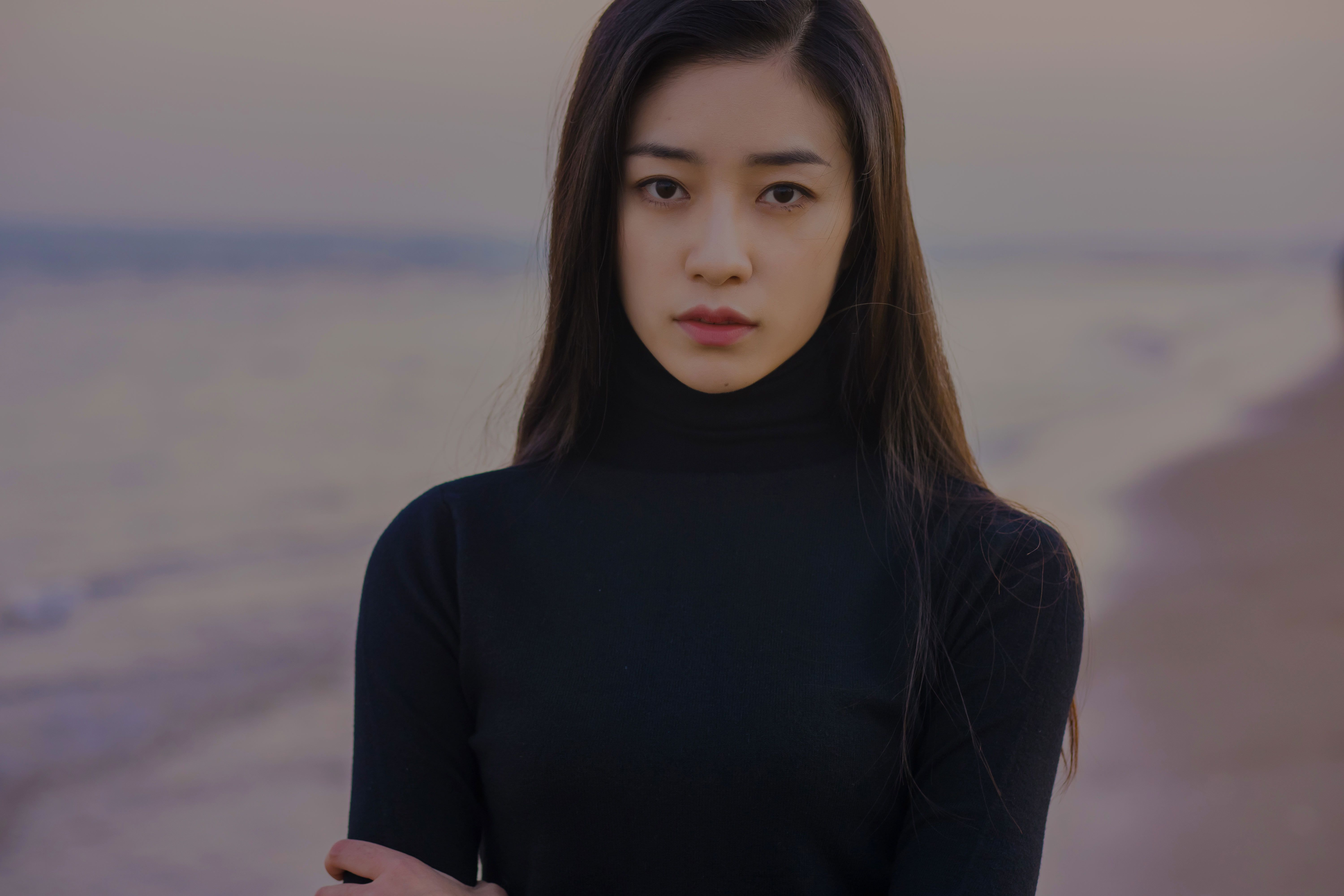 Luan Leiying's photo of seaside atmosphere is coming to interpret the beautiful girl with ...