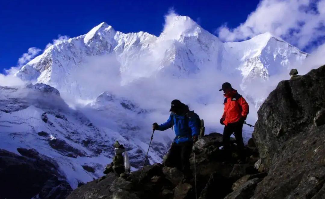 The most famous remains of Mount Everest: Sleeping Beauty, Green Boots ...