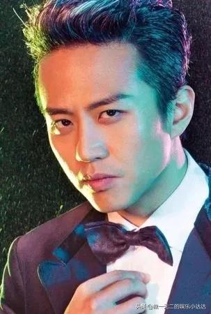 The multi-talented actor Deng Chao! - iNEWS