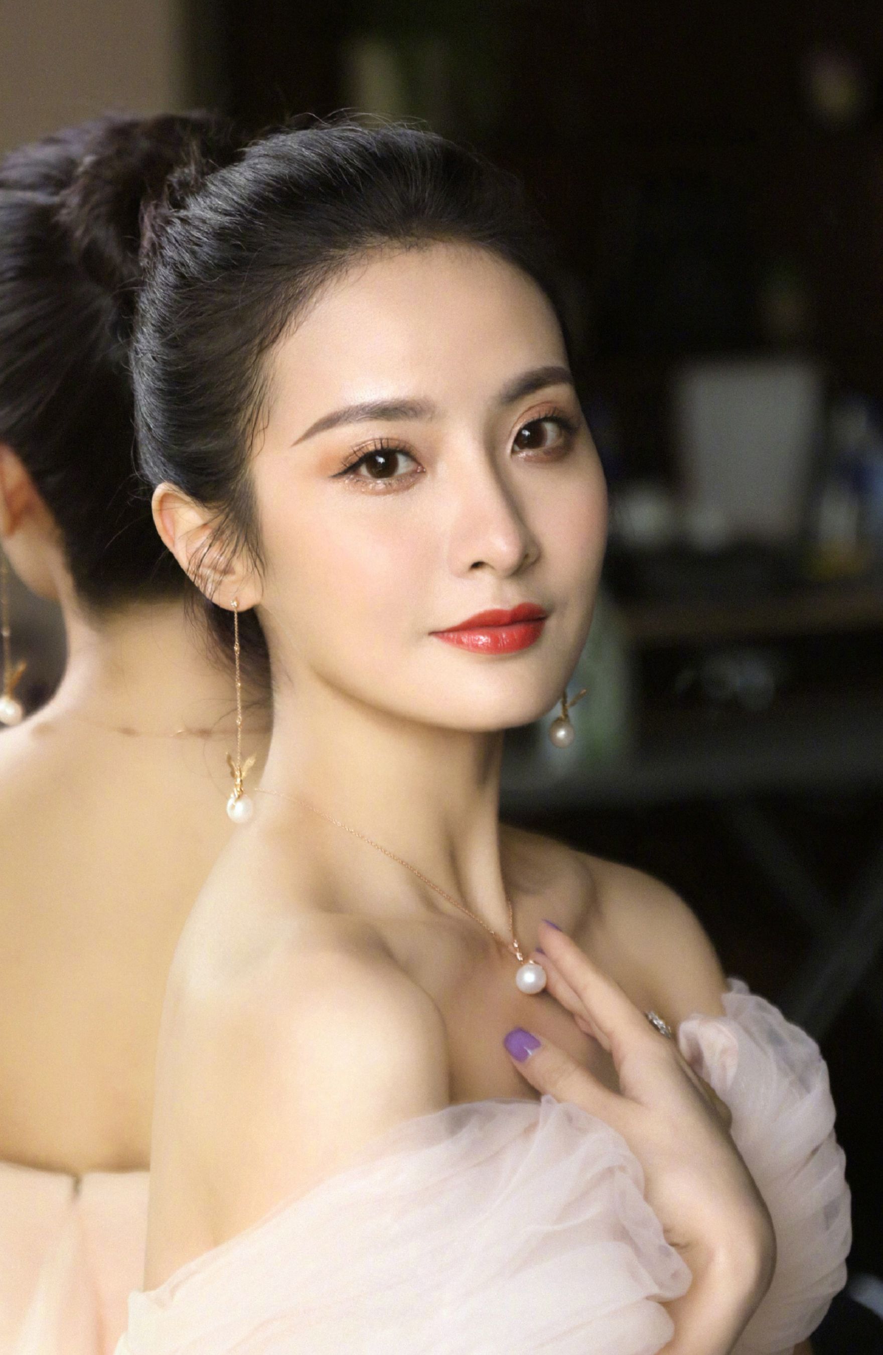 Lai Yumeng, a female star born in 1995 - iNEWS