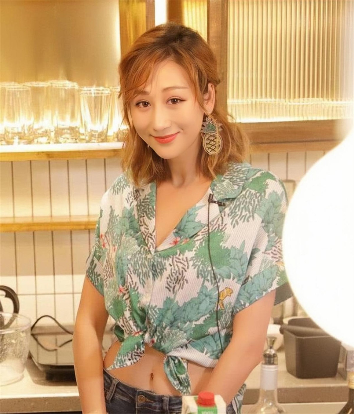 Jiang Lisha: Married Chen Haomin, 16 years older, had 4 babies in 5 years, and never had ...