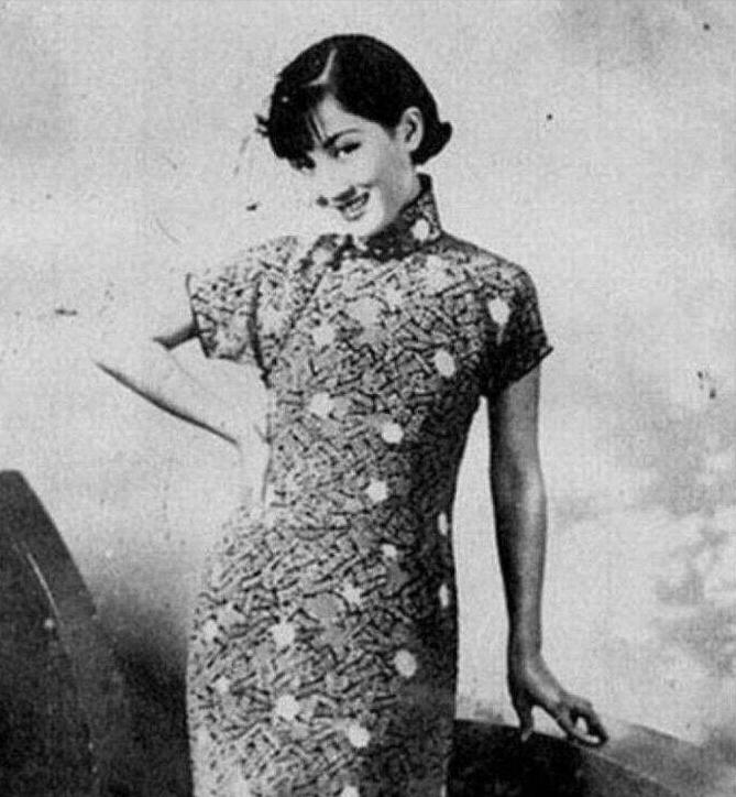 "Queen of Songs" Zhou Xuan: She was abducted and sold by her uncle at ...