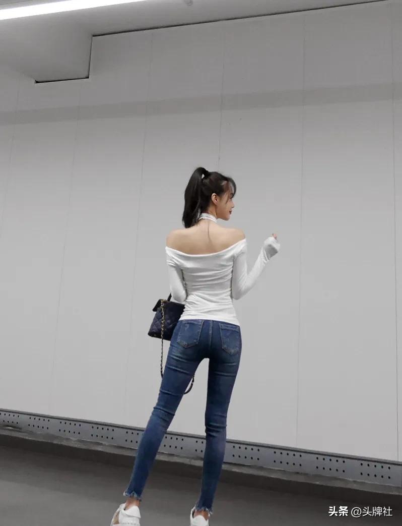 Korean supermodel Kim Hye Mi wears jeans that are stylish and beautiful ...
