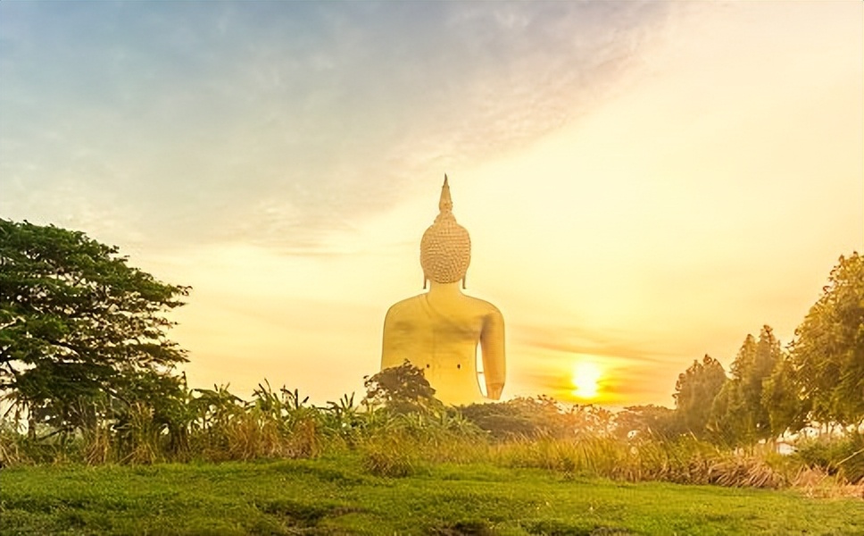 The Buddha is the enlightened one, the sentient beings are the ...