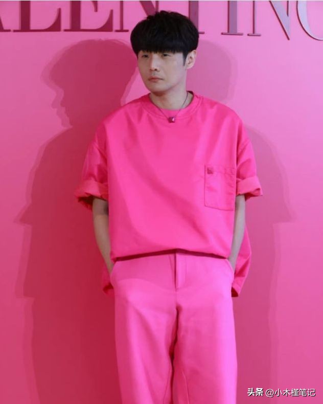 Anaya star status, Zhang Yixing is white to glowing, Li Ronghao's skin is dark, Zheng Xiuyan is ...