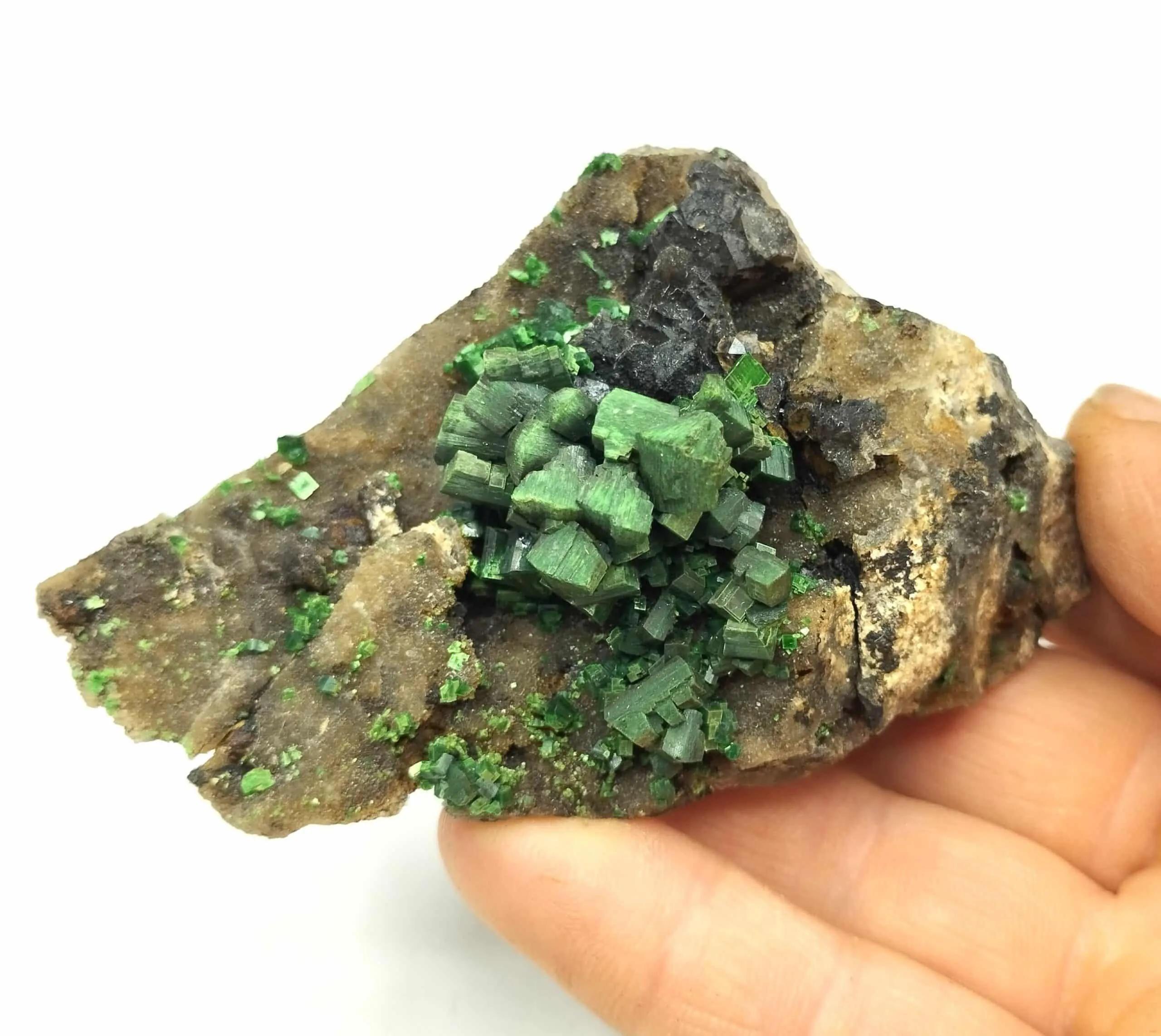 Uranium ore is radioactive but beautiful - iNEWS