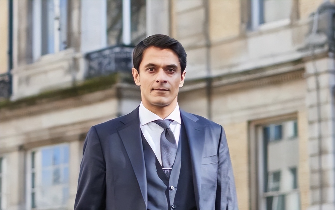 New male model Akbar Shamji Jr. was born in a wealthy family, and his ...