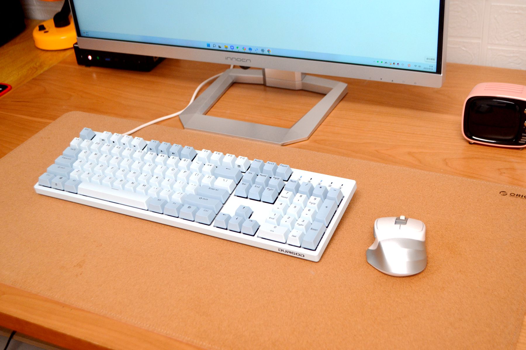 After changing the mechanical keyboard, I found that the membrane keyboard is simply an IQ tax ...