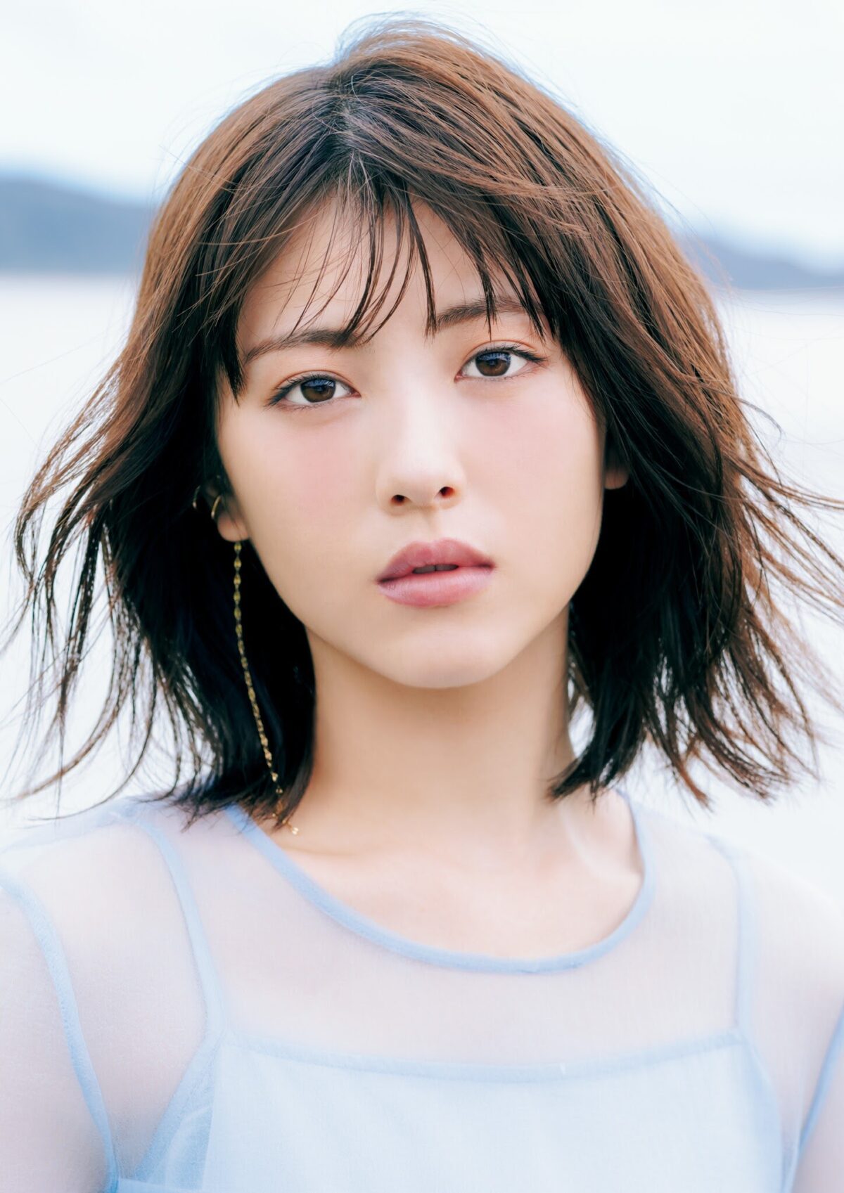 Minami Hamabe: The skin is as delicate as snow, and the beautiful face ...