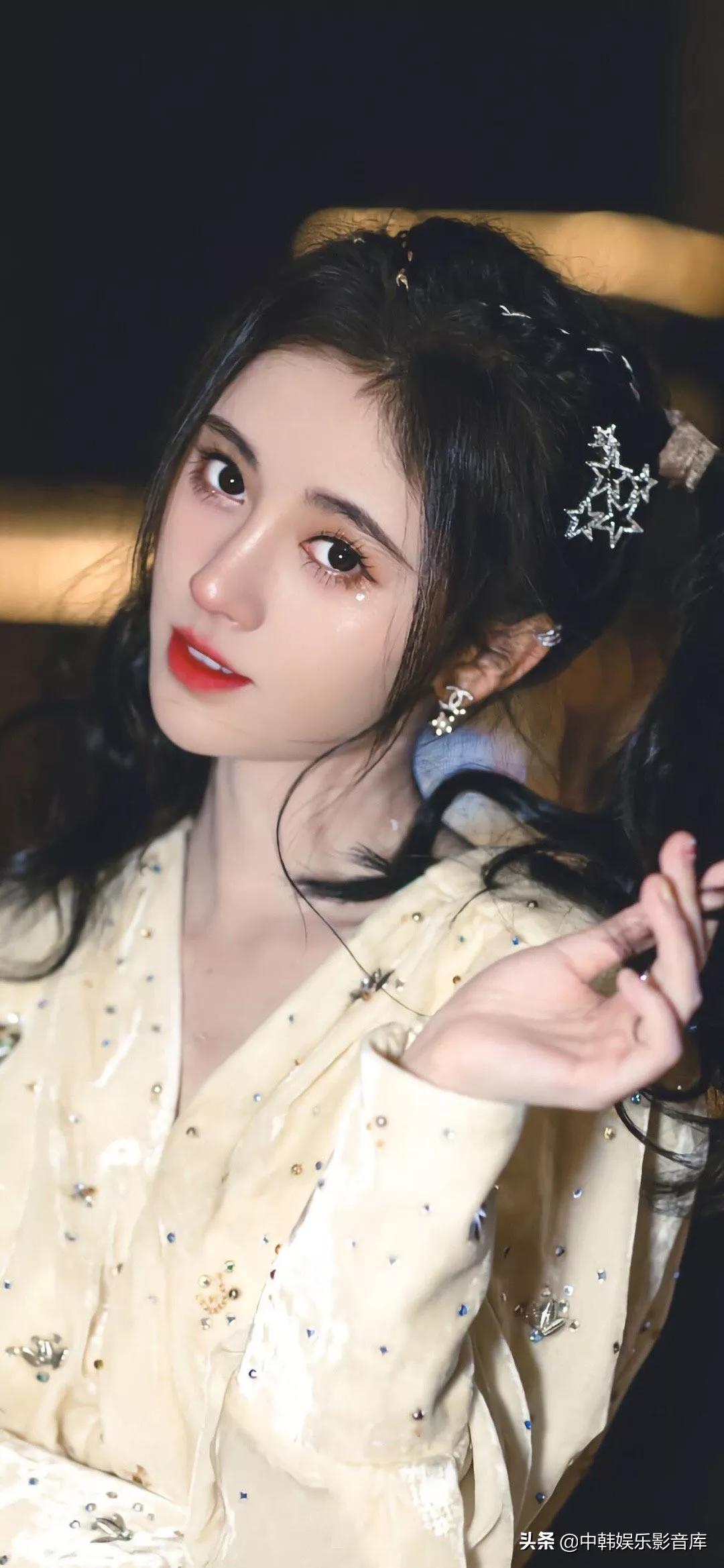 Ju Jingyi is too beautiful - iNEWS