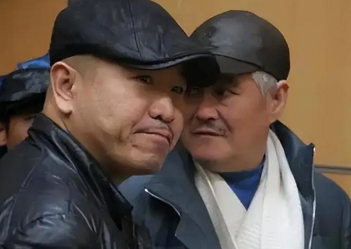 The same is to say hello to the elders, put Guo Qilin and Zhao Yinan ...