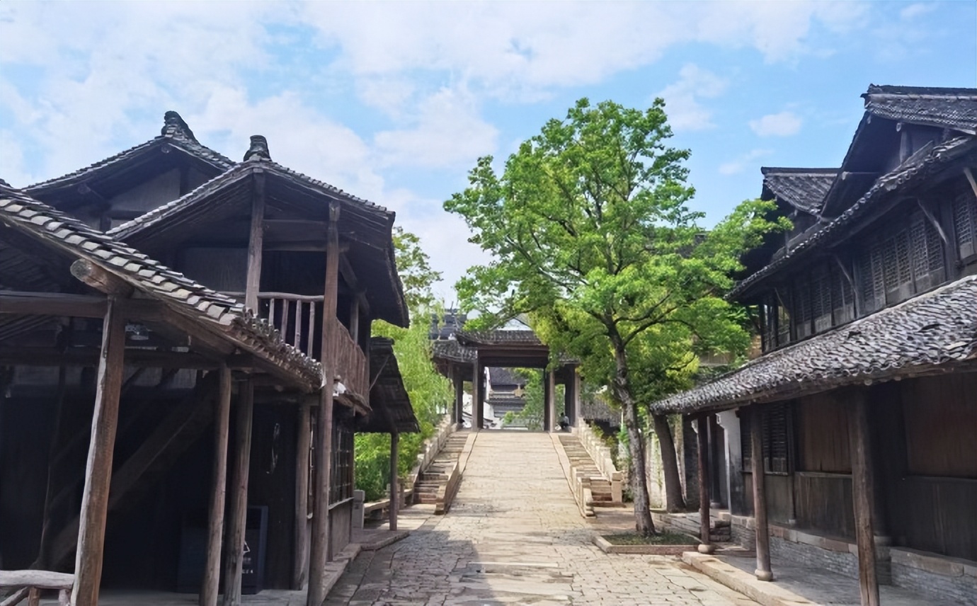 Continue to roam the ancient town, is Puyuan fashion ancient town worth ...