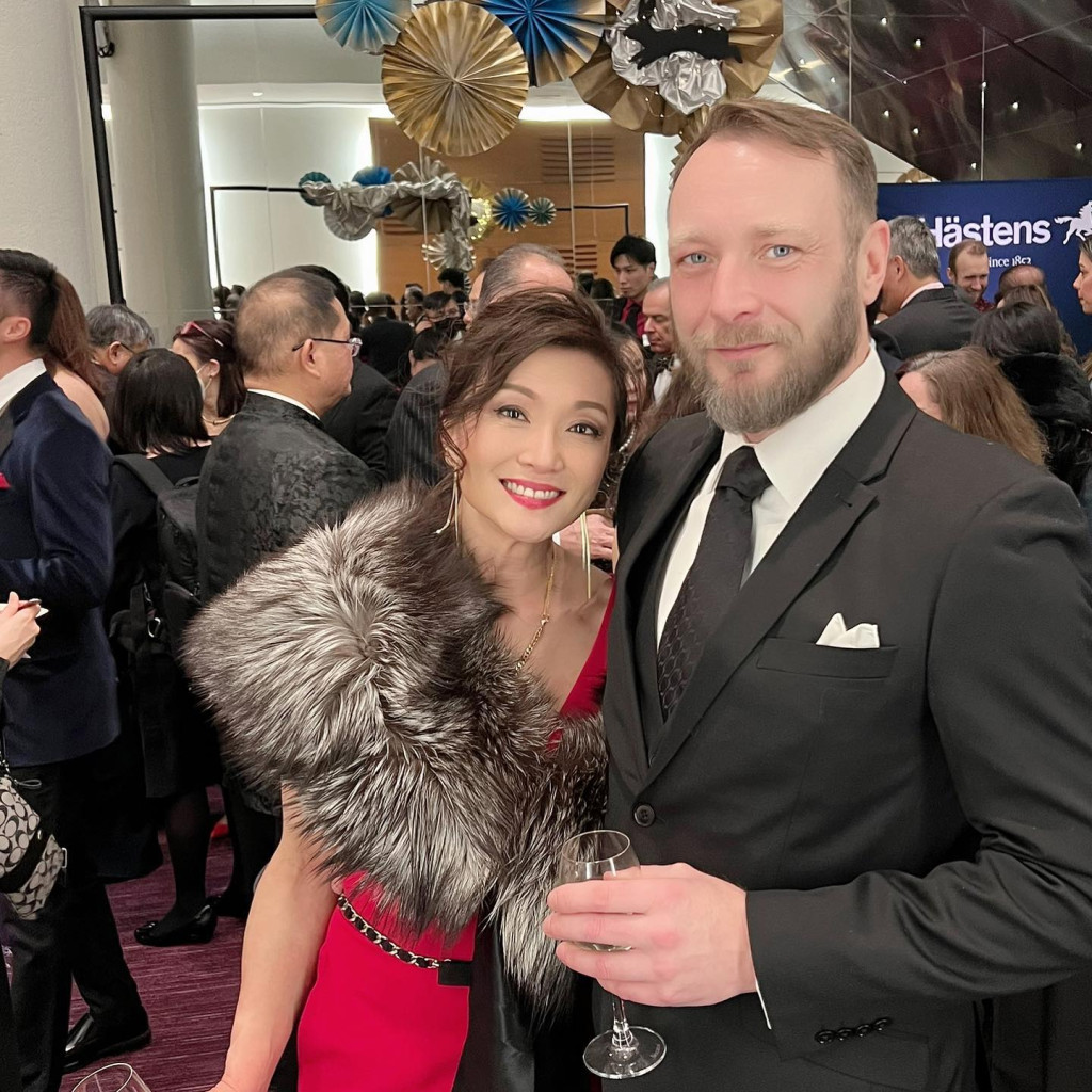 Li Siqi married a daughter thousands of miles to send blessings! Praise ...