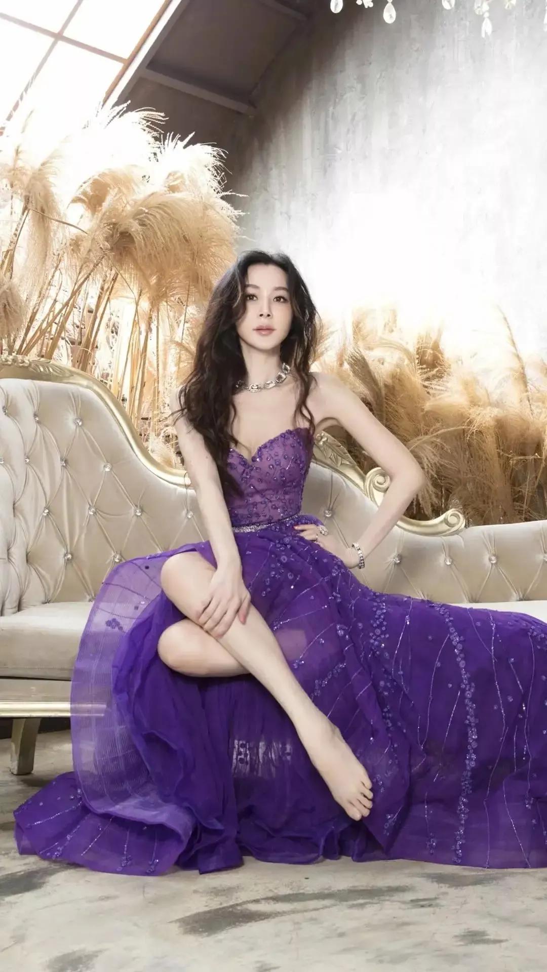 Sexy and charming Xiao Qiang - iMedia