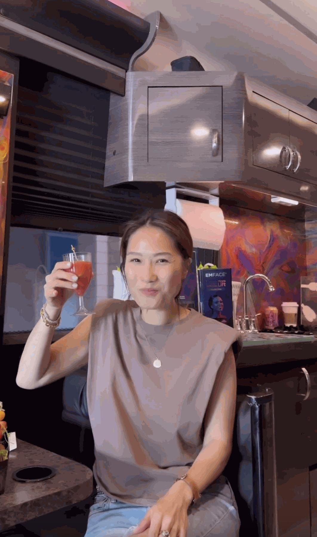 The 47-year-old Hong Kong sister married into a wealthy family and ...