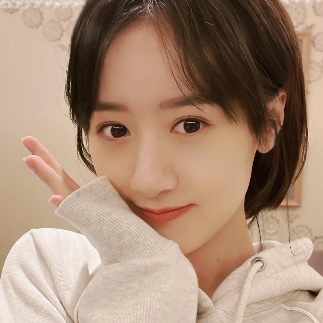 Little gossip, Lu Han, Guan Xiaotong, He Jiong, Yang Zi - iNEWS