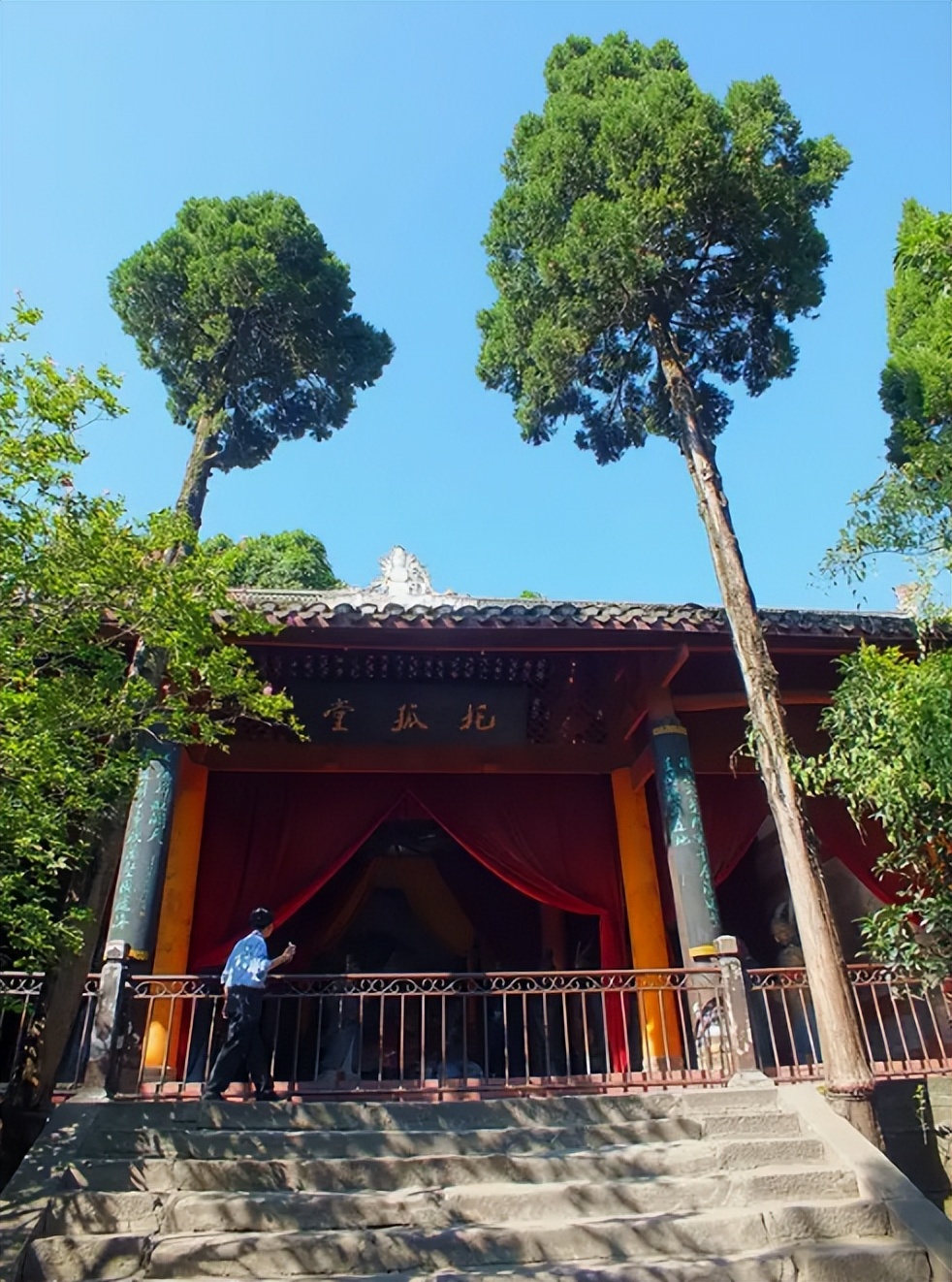 Wow, "Liu Bei Tuo Gu" has reached 1800 years, this matter is worth ...