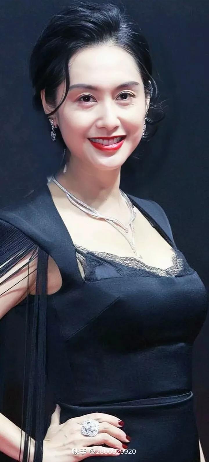 Beautiful actress Zhu Yin is beautiful - iNEWS