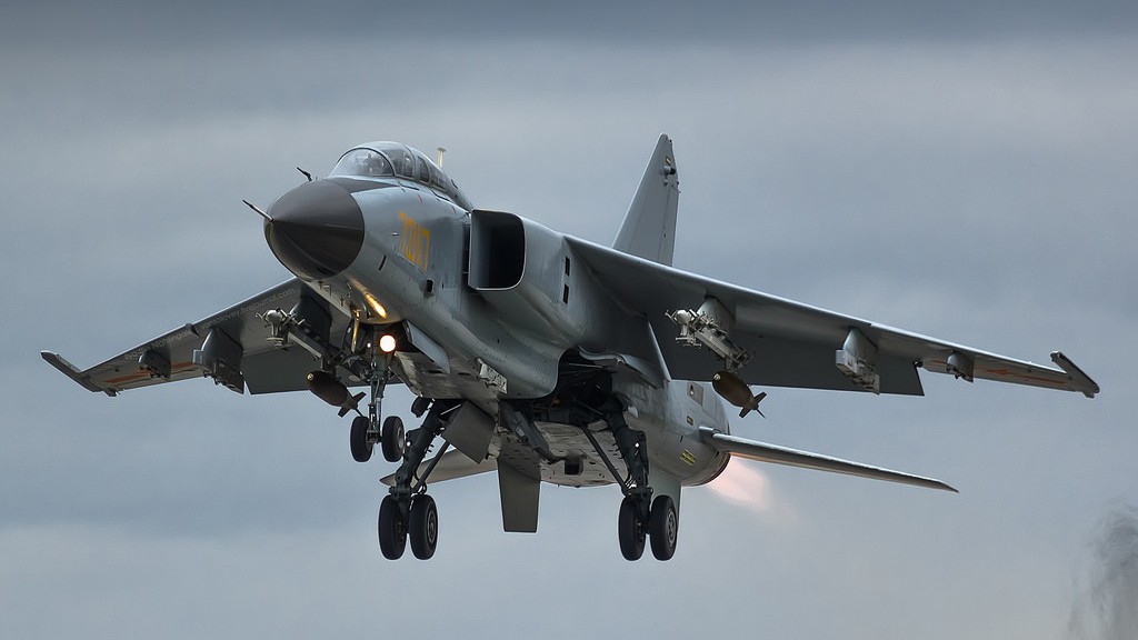 The JH-7 ran for more than 2,000 kilometers, the southeast coastal ...