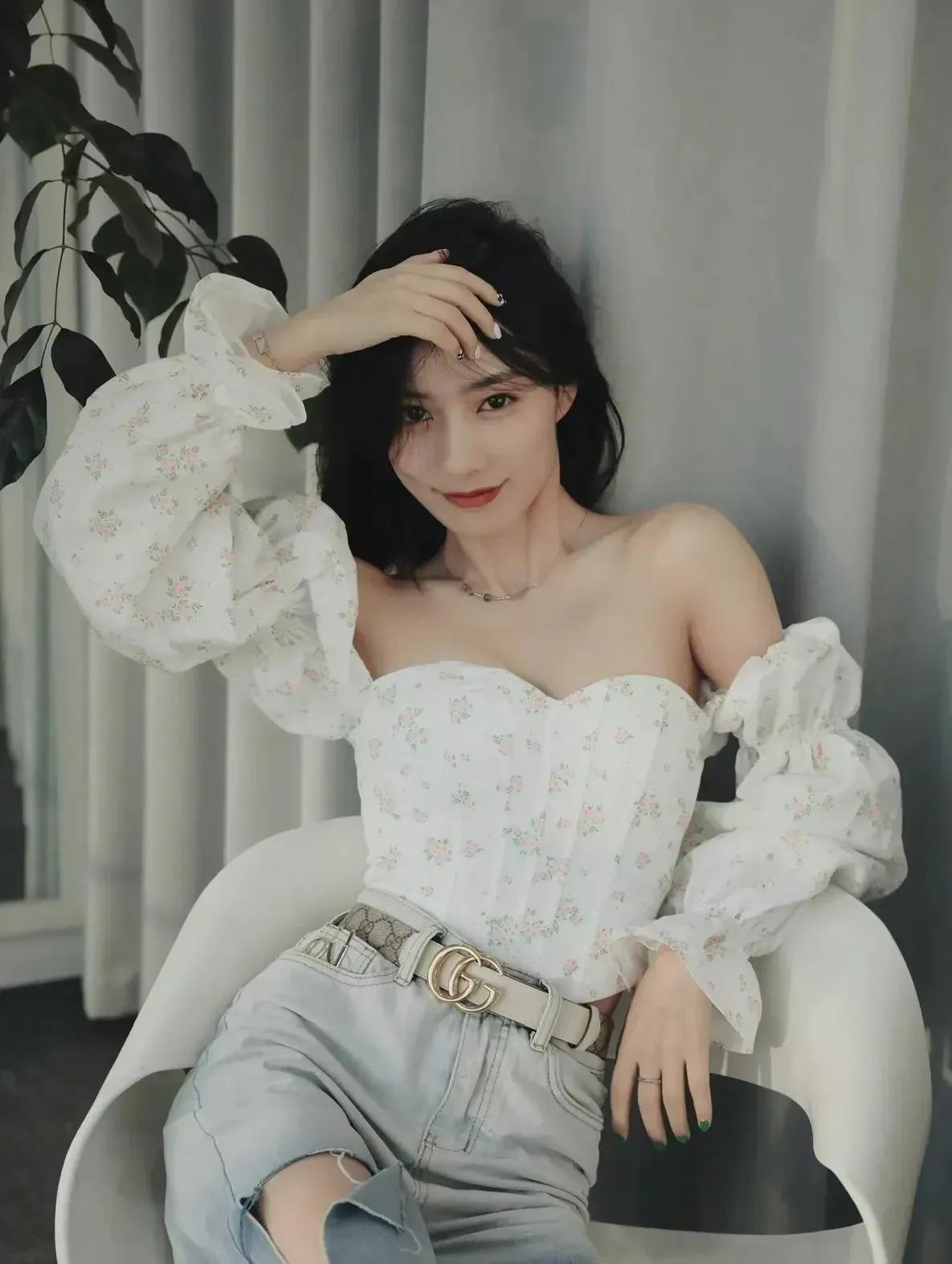 Chen Nuanyang is a beautiful woman, she has a great figure - iMedia