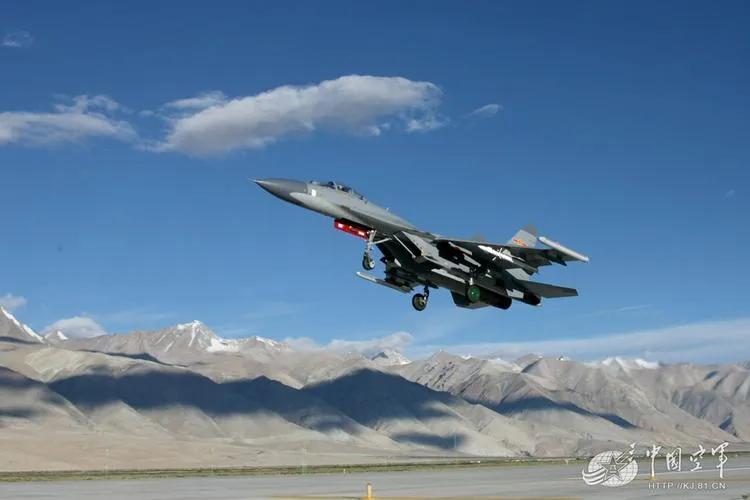 The Y-20 tanker refuels the J-16, improving the shortcomings of the PLA ...