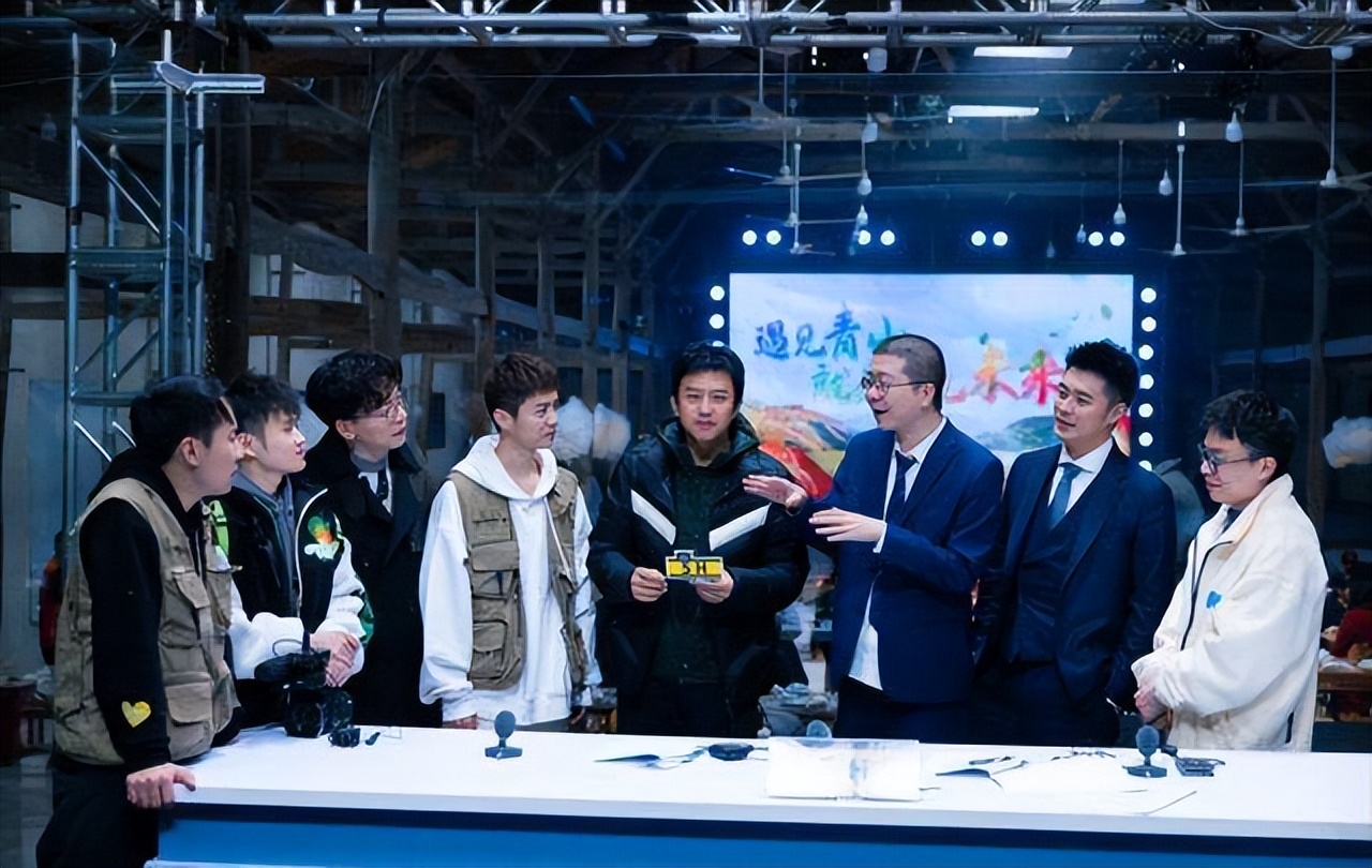 In the next ten years, which one will be more popular, cross talk or ...