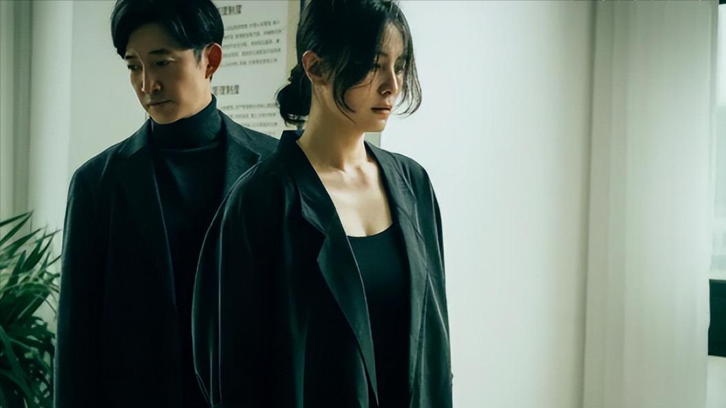 "Echo" Directed by Feng Xiaogang: A Family Ethics Drama Dressed in Suspense - iNEWS