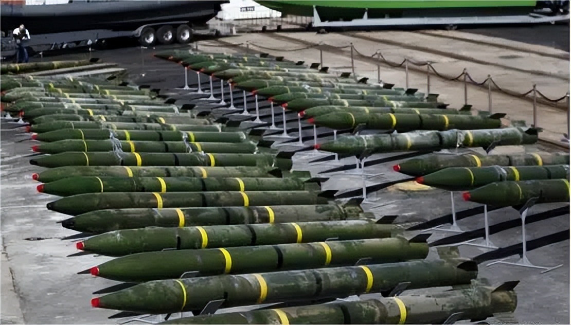 40,000 shells were shipped to Russia, and the American Iron League ...