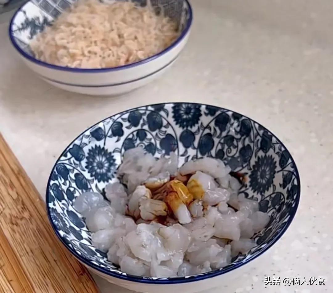 Dong Jie dried the leek box, attracting 90,000 netizens to watch ...